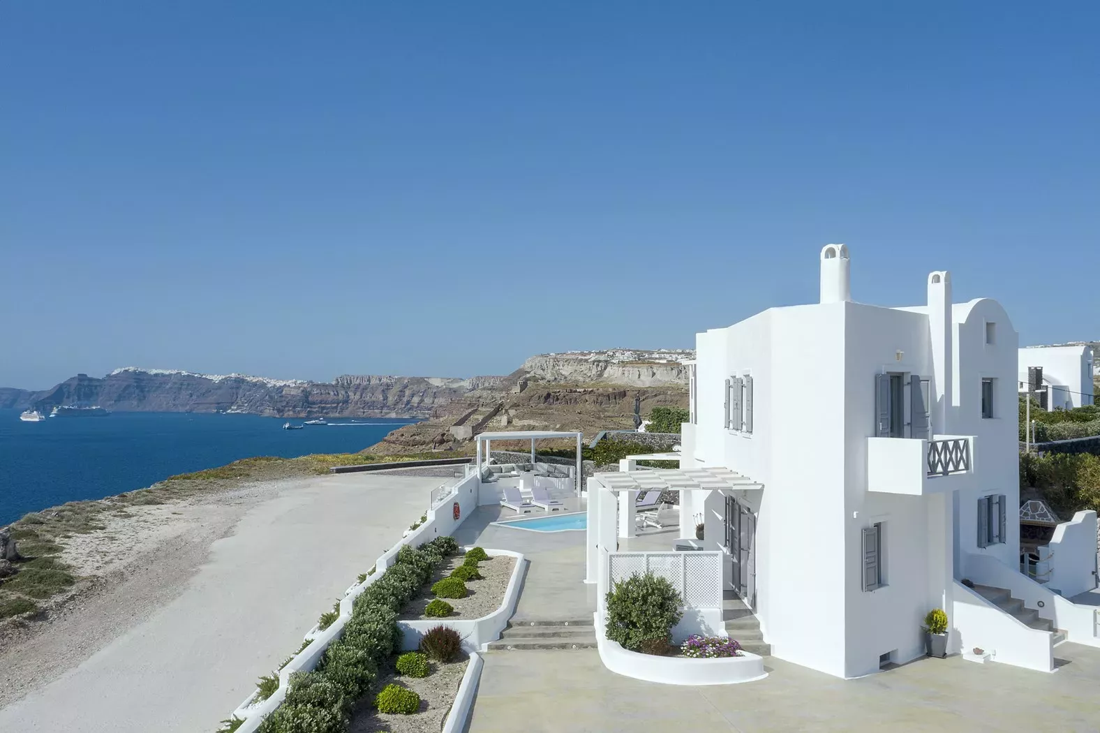 Hemera Holiday Home villa in Santorini: Ονειρεμένες διακοπές σε μια εντυπωσιακή κυκλαδίτικη βίλα